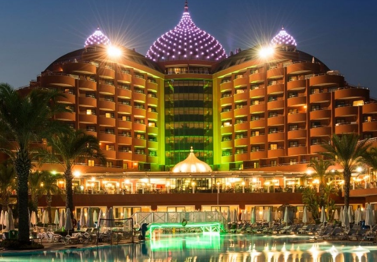 מלון דלפין פאלס- Delphin Palace | קשרי תעופה